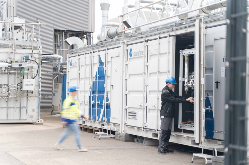 Sunfire Service Support for Electrolyzer Solutions